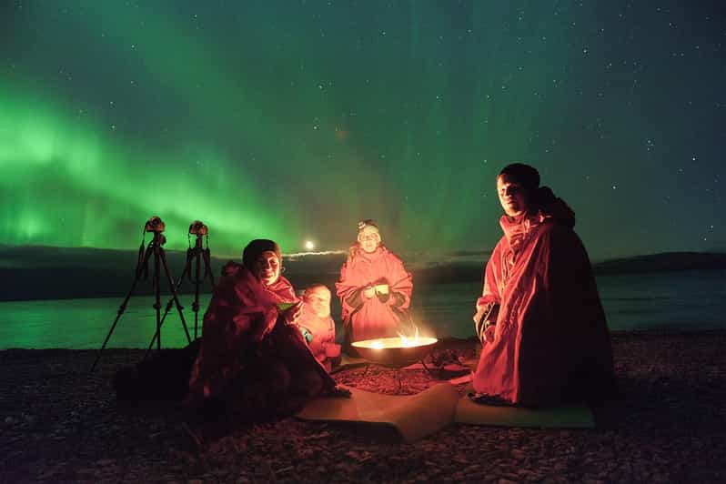 Kiruna: Northern Light Photo Tour with Equipment | GetYourGuide