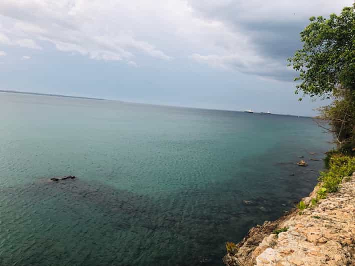 Explore beautiful trincomalee with a tour guide | GetYourGuide