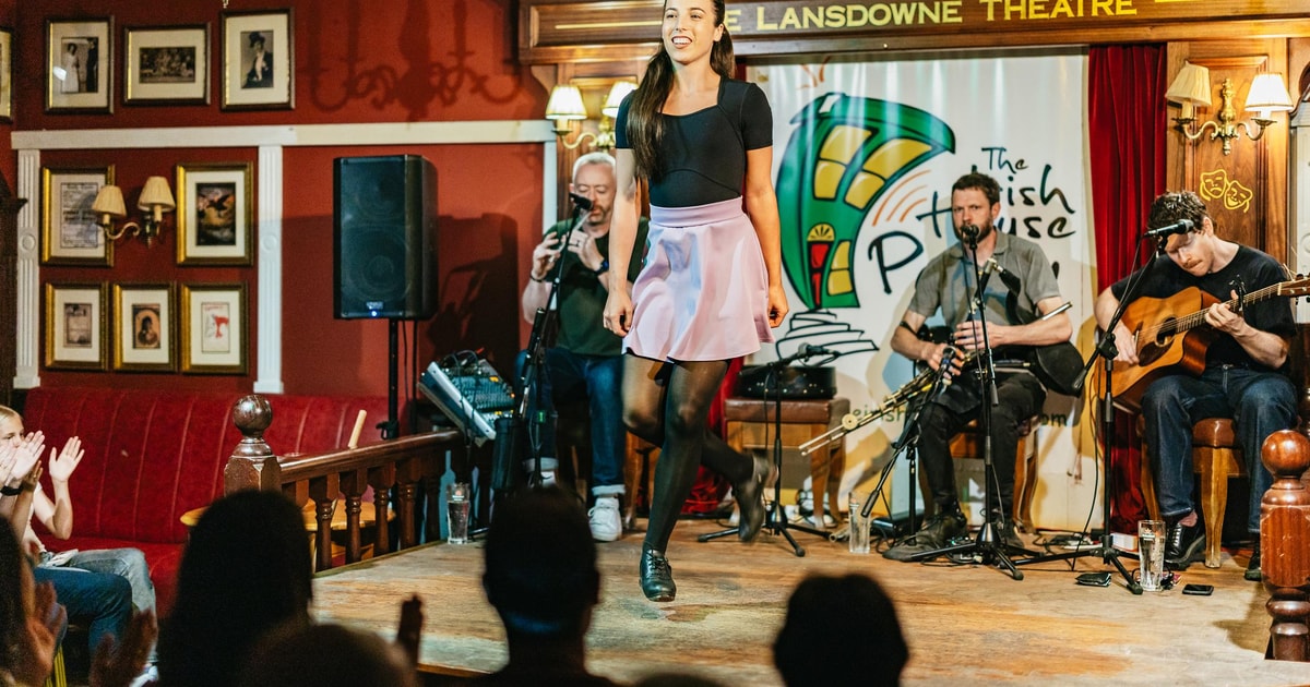 Dublino: spettacolo di musica e danza all'Irish House Party | GetYourGuide