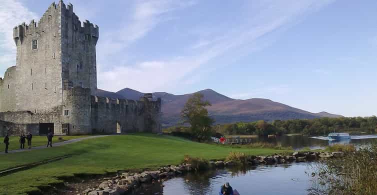 Gap of Dunloe: Guidad båt-, Jaunting-bil och busstur | GetYourGuide