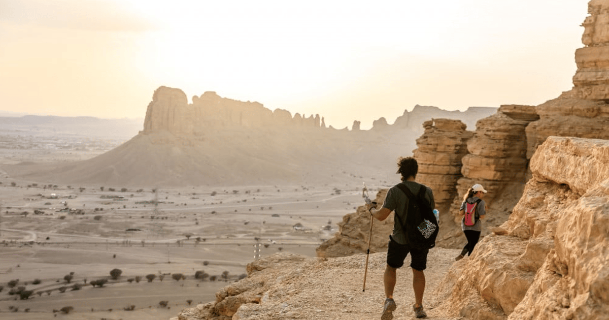 Rijád: Utazás a világ szélére | GetYourGuide