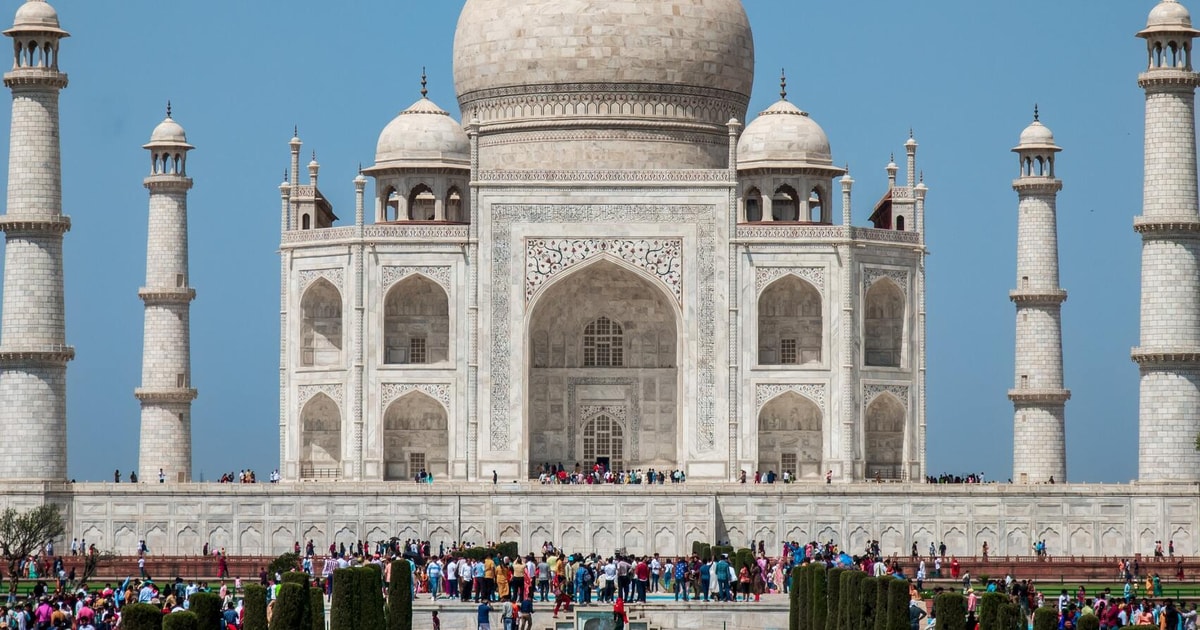 Delhi: Taj Mahal, Agra Fort & Baby Taj Tour med eksprestog | GetYourGuide