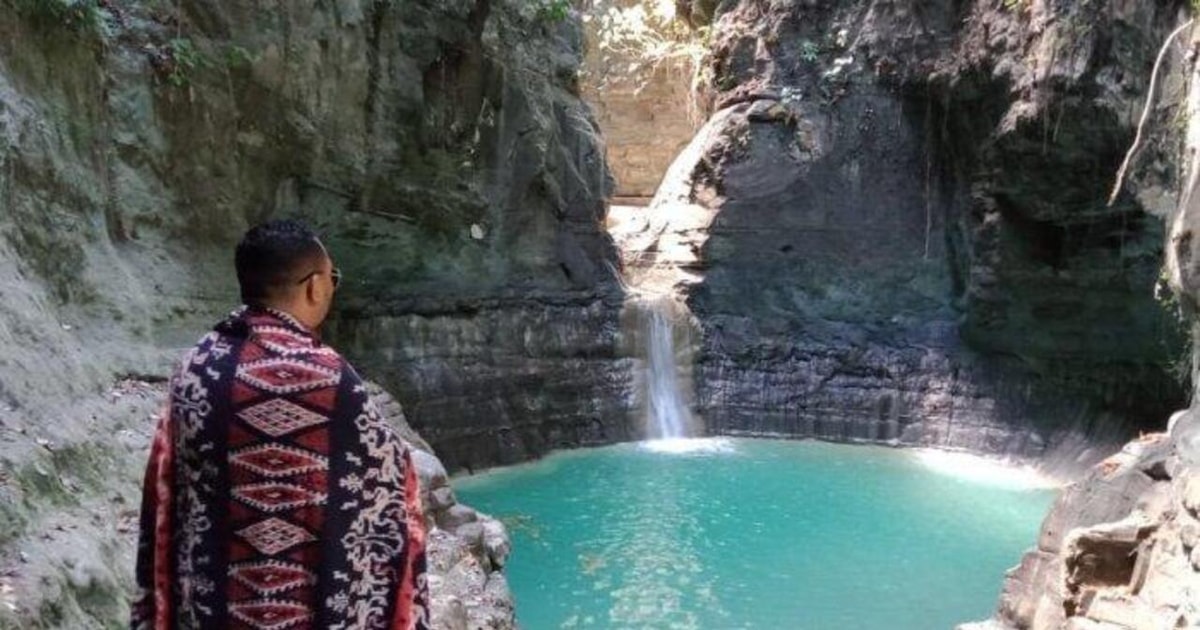 Individual Route Sumba - Private Driver - Free WI-FI | GetYourGuide