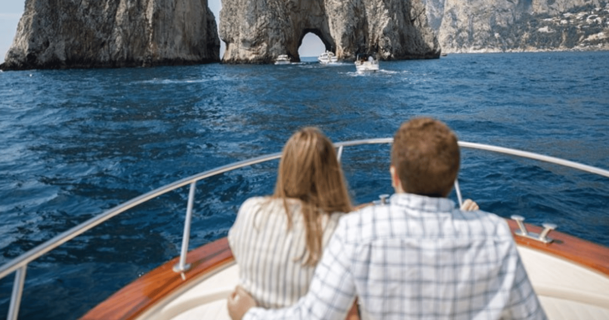 Fra Napoli: Capri Hydrofoil & bådtur på øen Voucher | GetYourGuide