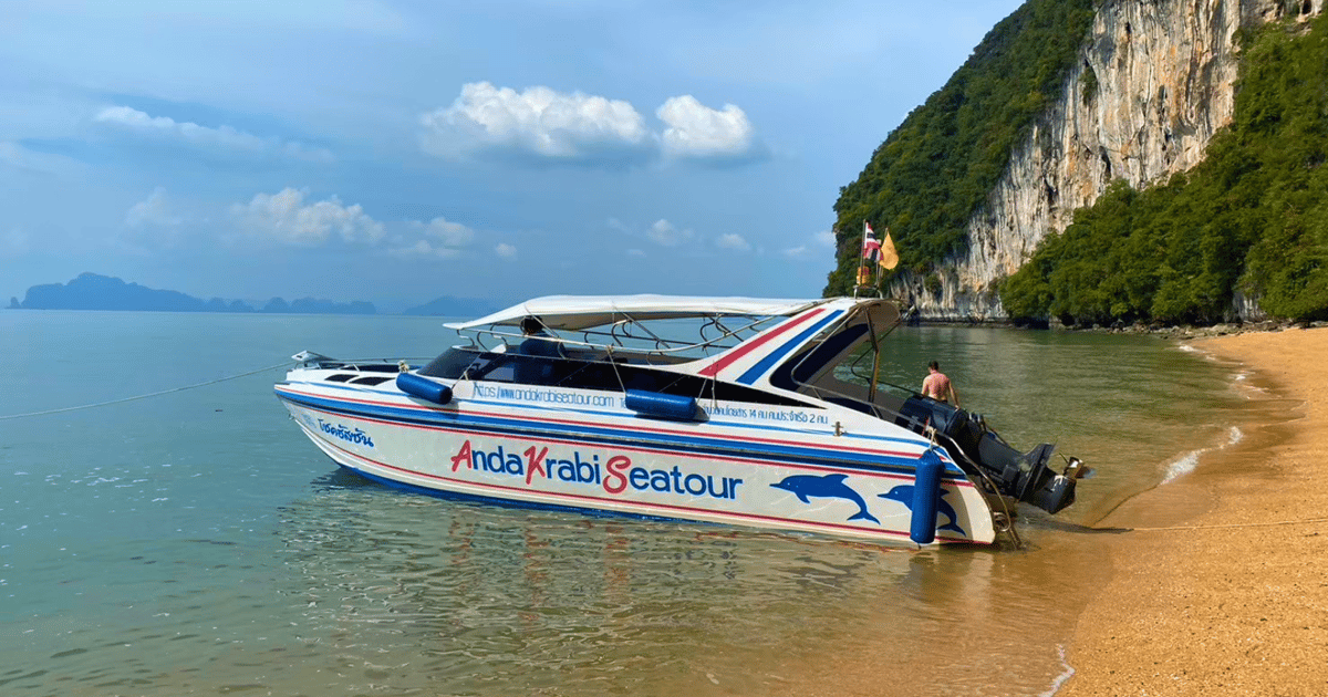 Visite privée de l'île de James Bond en bateau à moteur | GetYourGuide