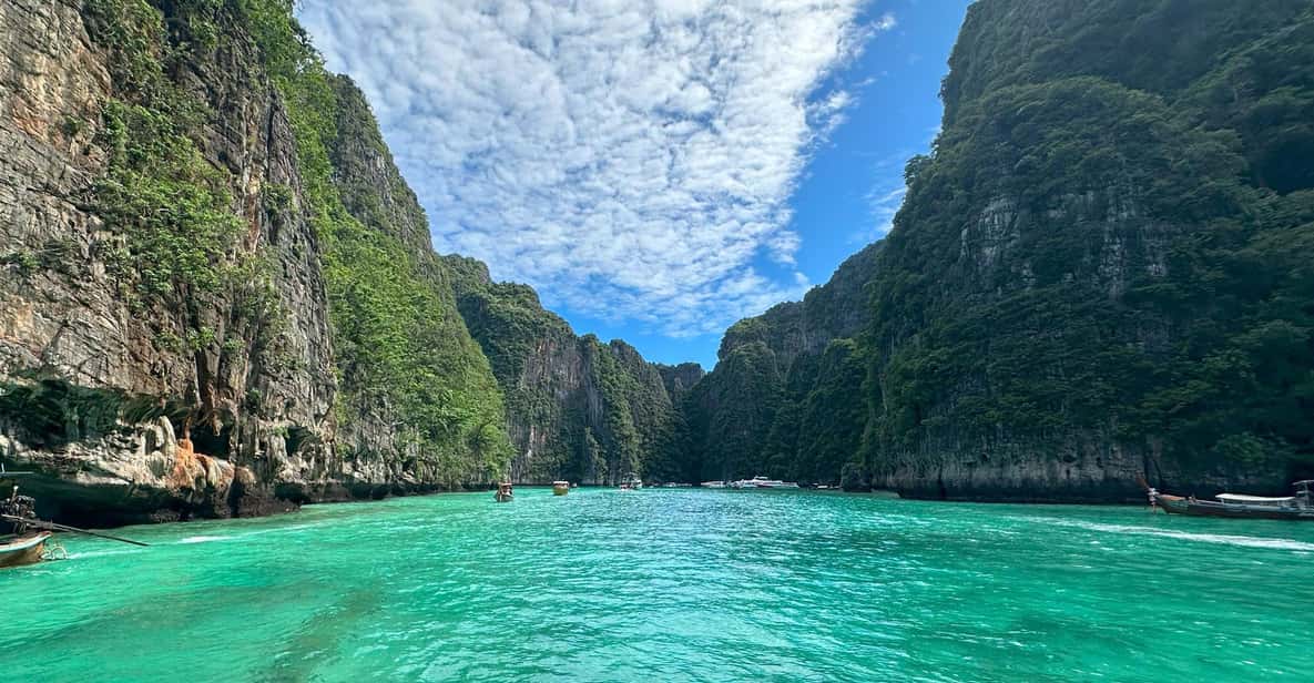 Koh Phi Phi: Halve dag Sunset Bamboo & Nui Bay Speedboat Tour ...