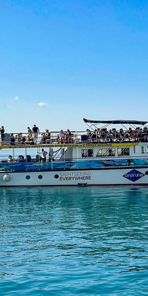 Split: Blue Lagoon, Shipwreck, & Šolta with Lunch & Drinks | GetYourGuide