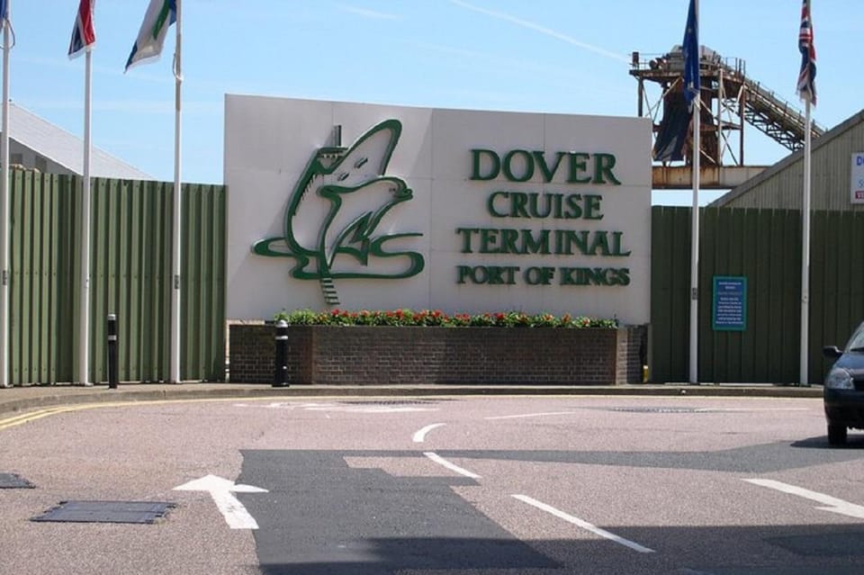 Kreuzfahrt-Transfers vom Zentrum Londons nach Dover 1-3 Pax | GetYourGuide