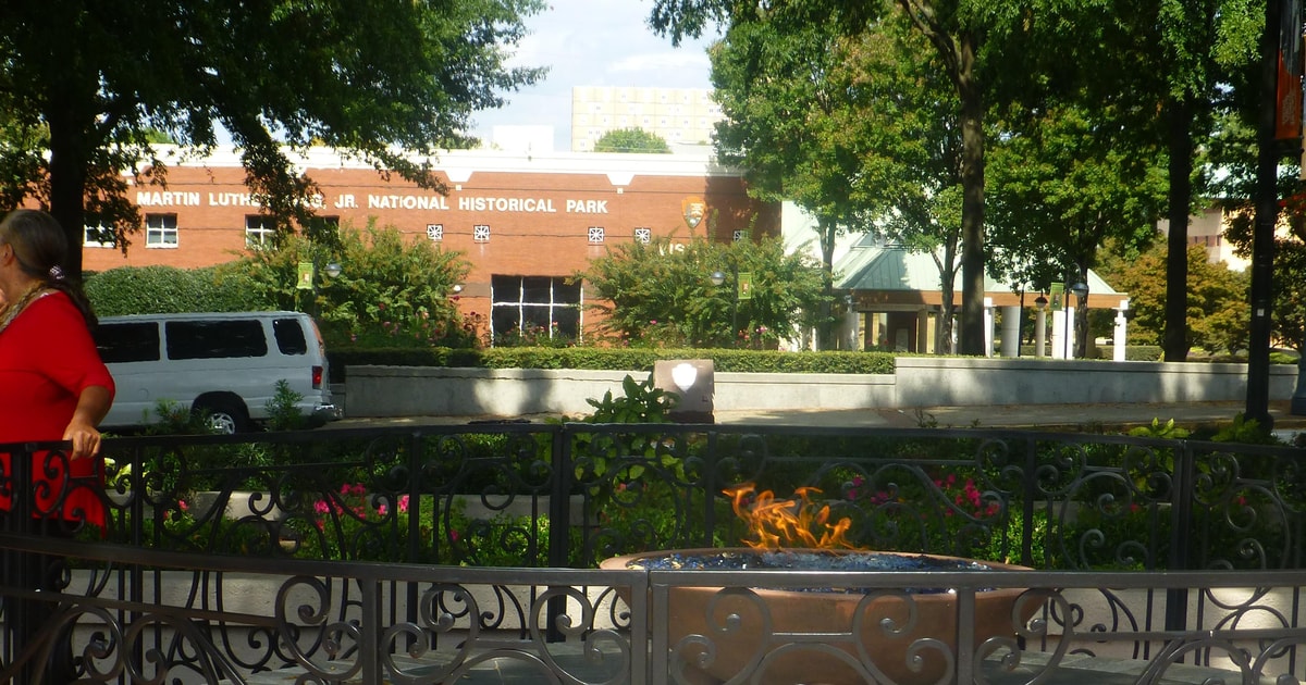 Atlanta: Hop-On Hop-Off Bus Tour with 25 Stops | GetYourGuide