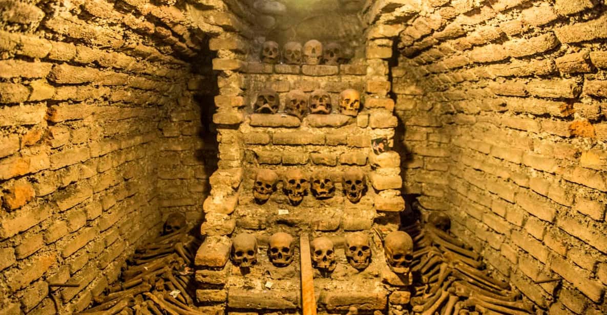 Passeio por Lima com uma visita às catacumbas de São Francisco ...