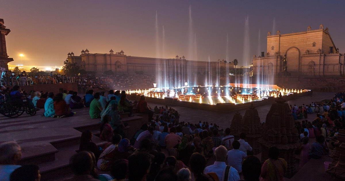 Delhi: Akshardham Light and Water Show with Exhibition Tour | GetYourGuide