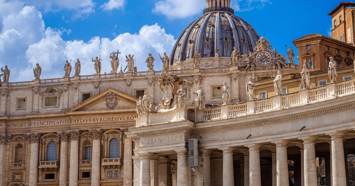 Rome : visite de la basilique Saint-Pierre avec accès optionnel au dôme ...
