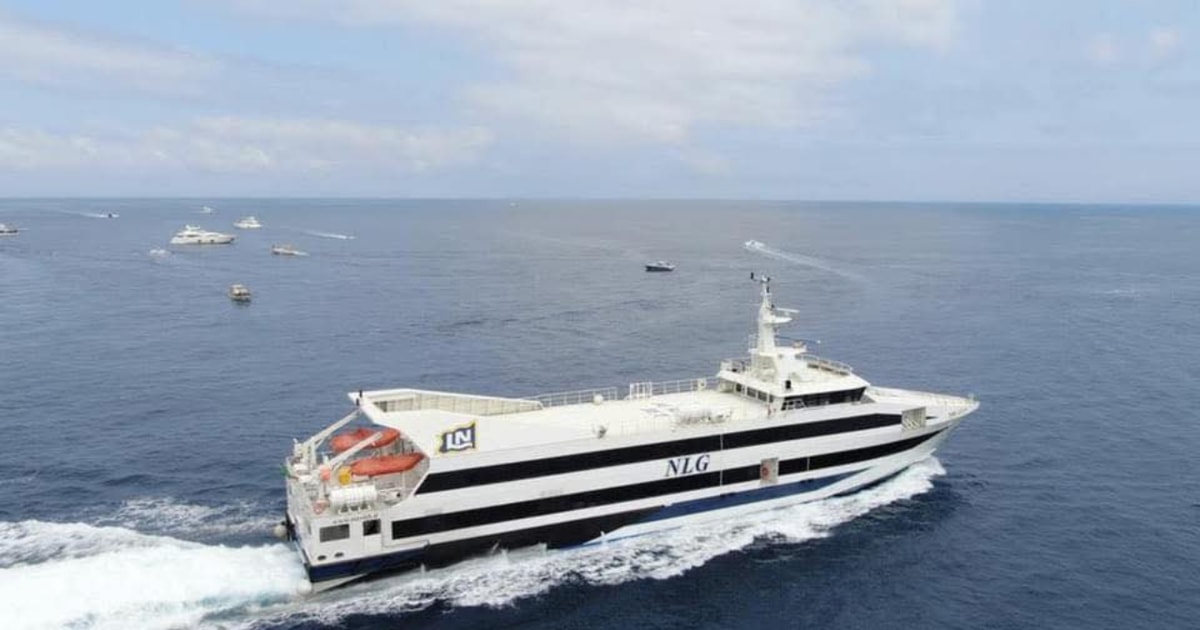 Naples: Fast Ferry Journey Between Naples and Sorrento | GetYourGuide