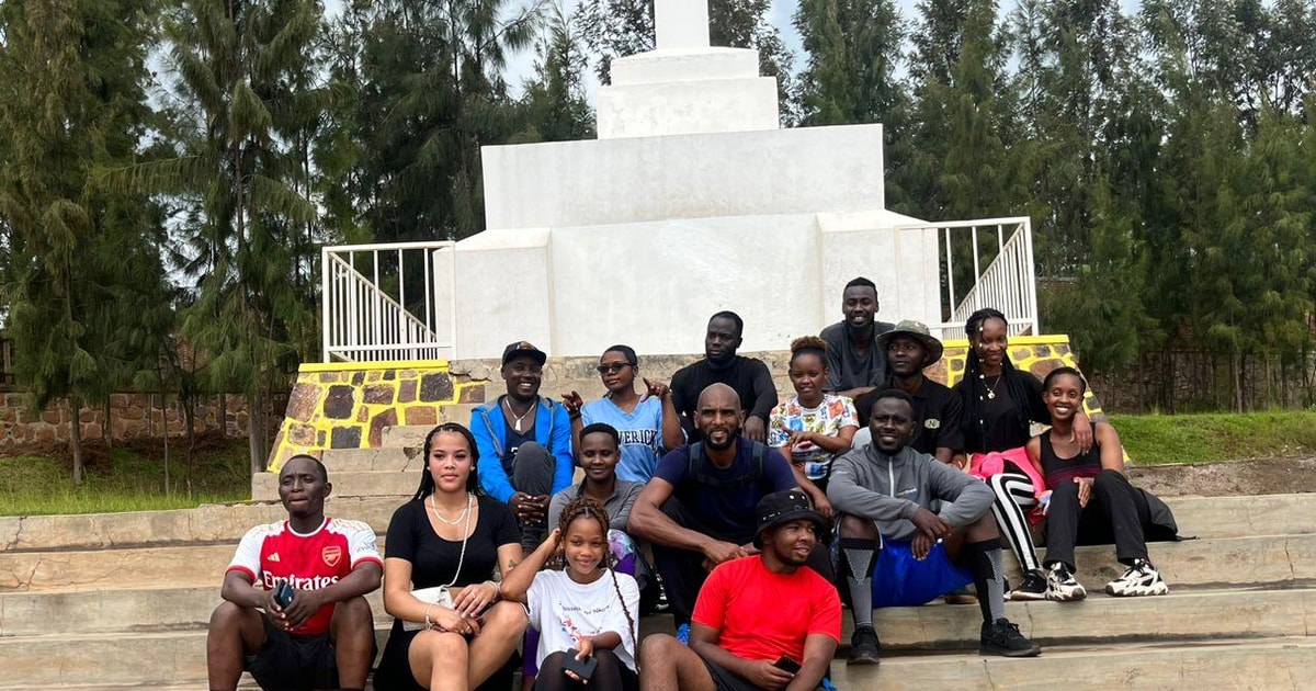 jali: Hiking Mount jali | GetYourGuide