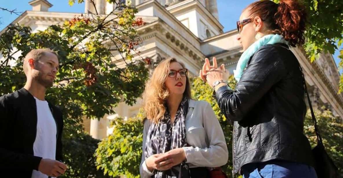 Berlijn: Wandeltour Derde Rijk & Koude Oorlog | GetYourGuide