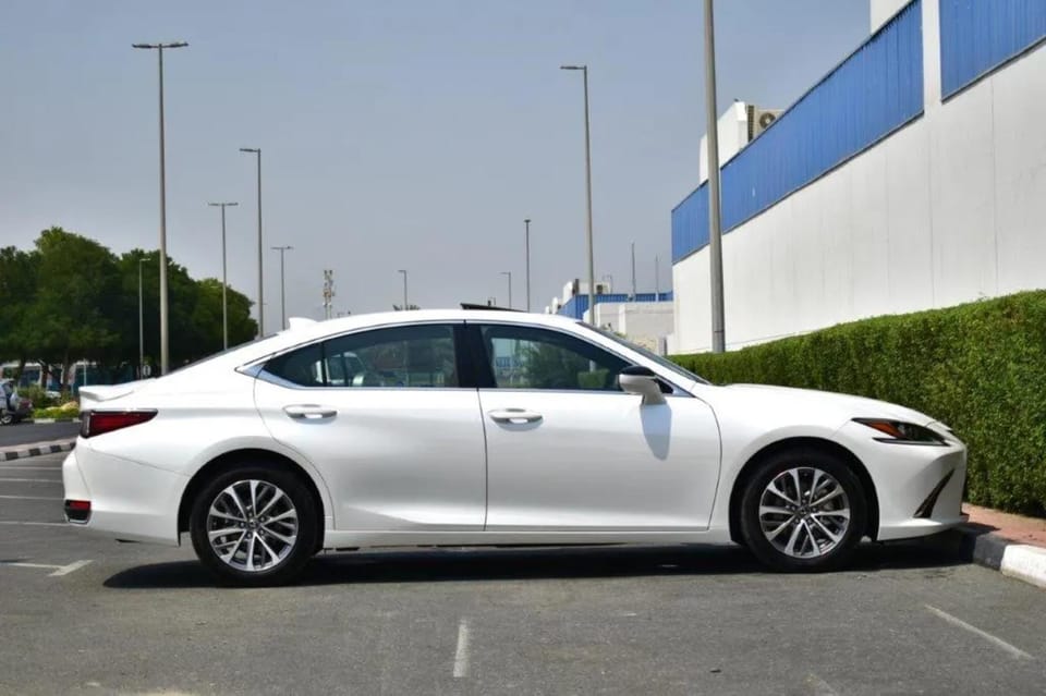 Abu Dhabi Airport to Dubai City in Luxury Lexus Sedan | GetYourGuide