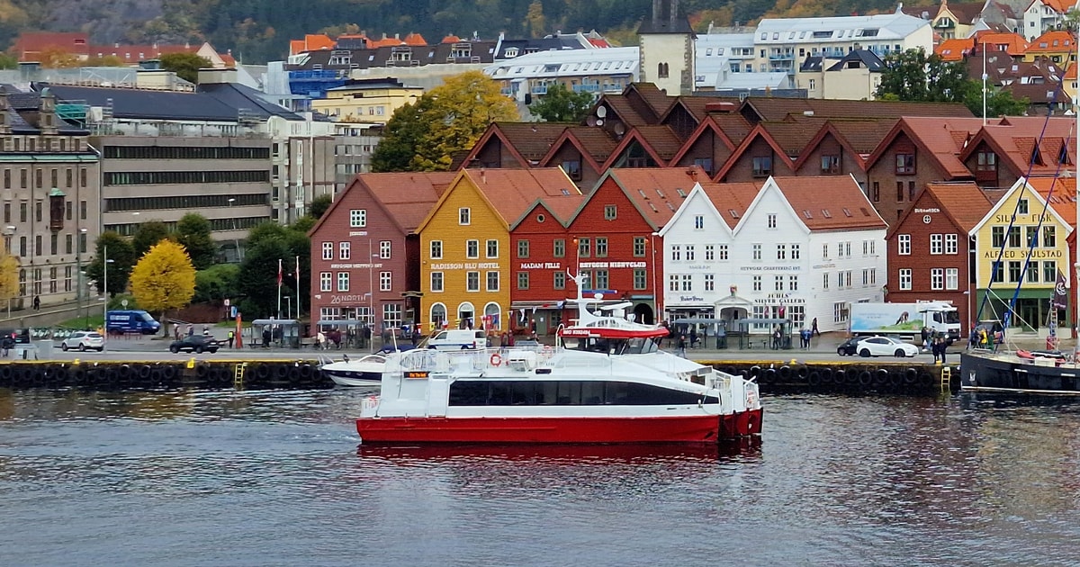 Bergen: Crociera turistica dei luoghi storici di Bergen | GetYourGuide