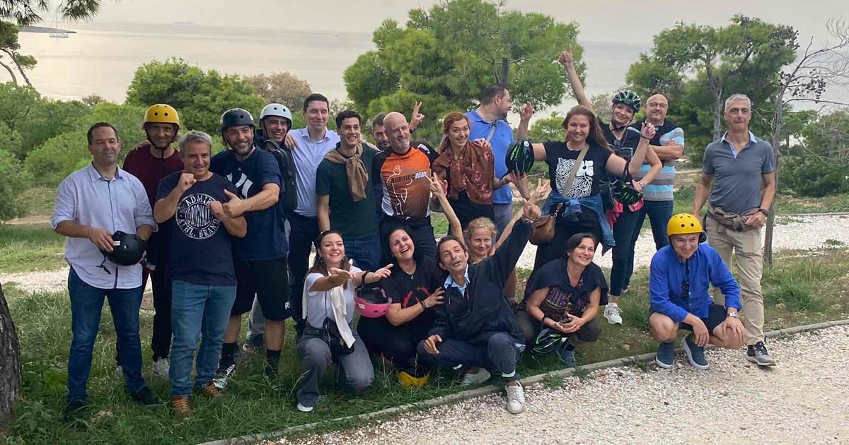 Kolesarska tura po atenski rivieri | GetYourGuide