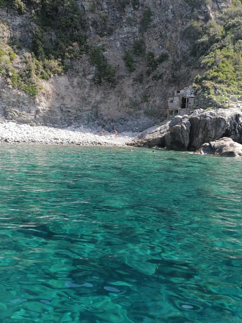 Portovenere: Palmaria, Tino, Tinetto boat trip with lunch | GetYourGuide