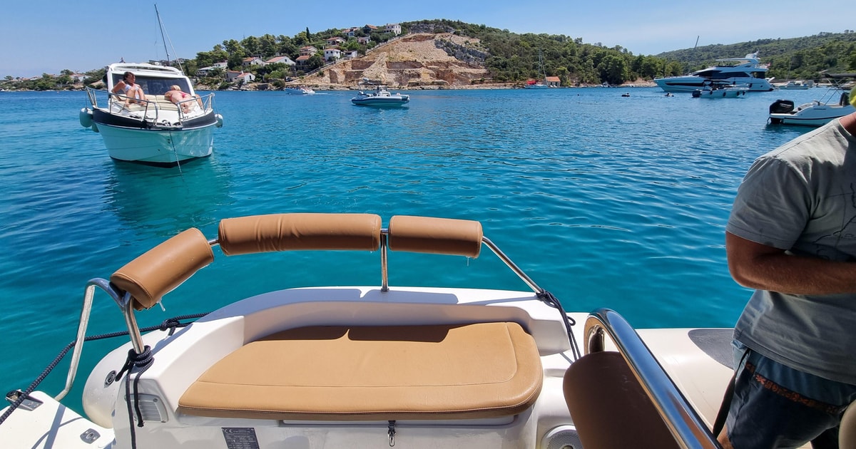 Split-Blaue Lagune, Šolta Schiffswrack & Maslinca Private Tour ...