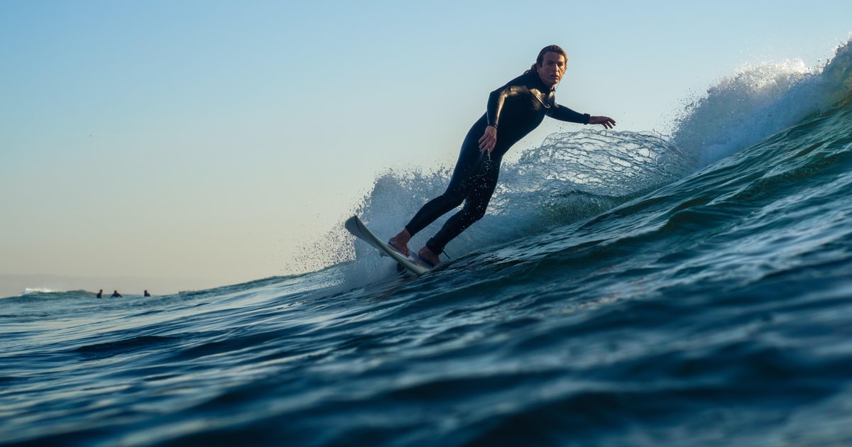 Guia de surfe em Portugal | GetYourGuide