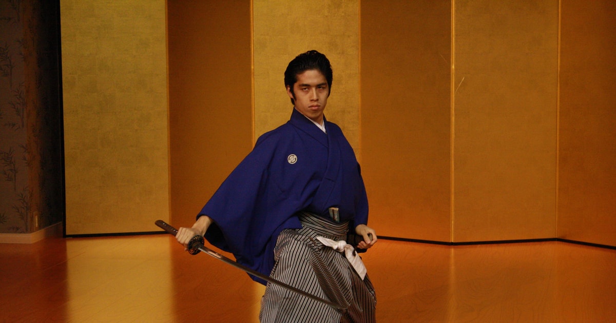 Kyoto: Samurai Kenbu Traditional Sword Dancing Show | GetYourGuide