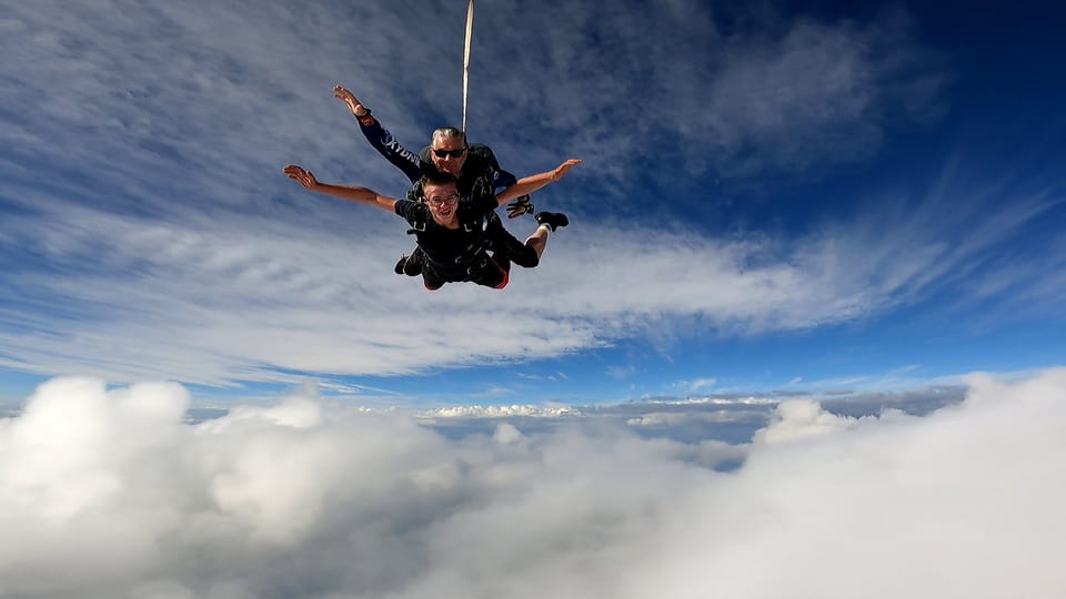 Torquay: Tandem Skydive over The Great Ocean Road | GetYourGuide