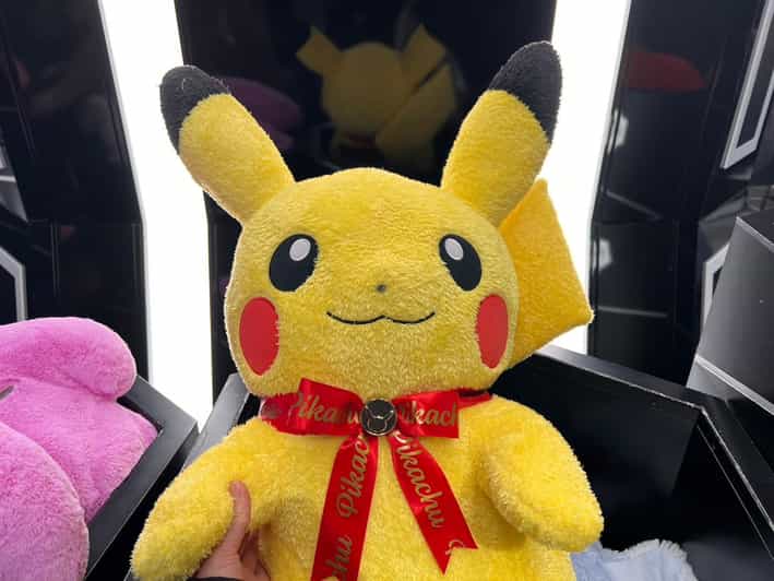 Tokyo shibuya Anime Manga Gacha Gacha Pop culture Experience | GetYourGuide