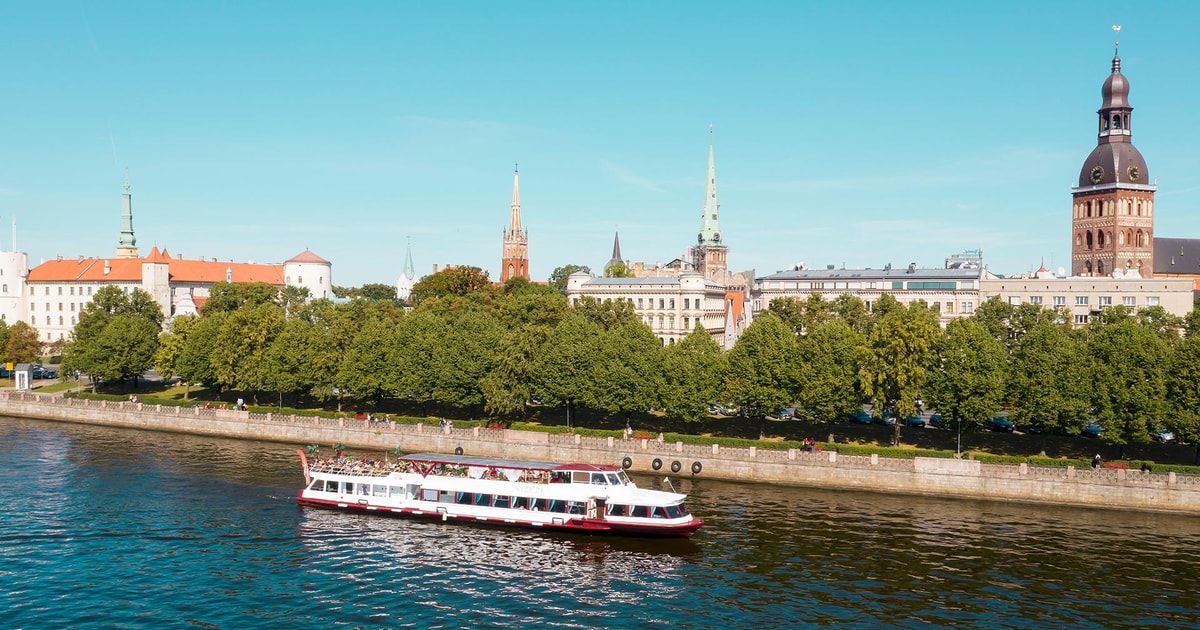 Viaggio panoramico a Riga - Crociere fluviali in Lettonia | GetYourGuide