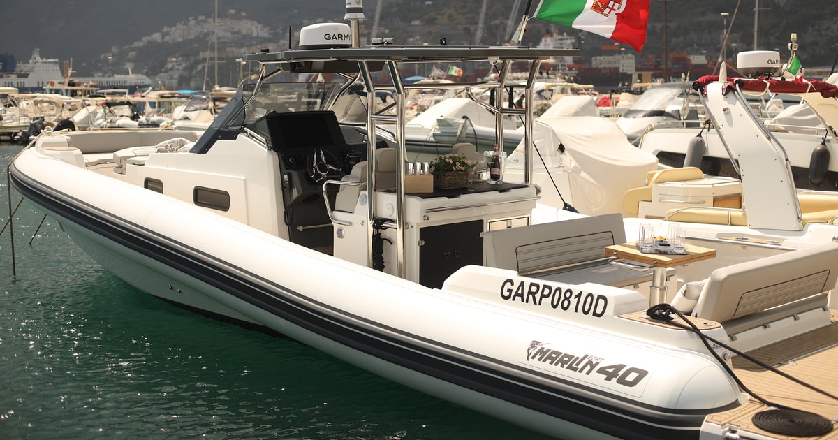 CAPRI: Tour in Barca Premium da Castellabate | GetYourGuide