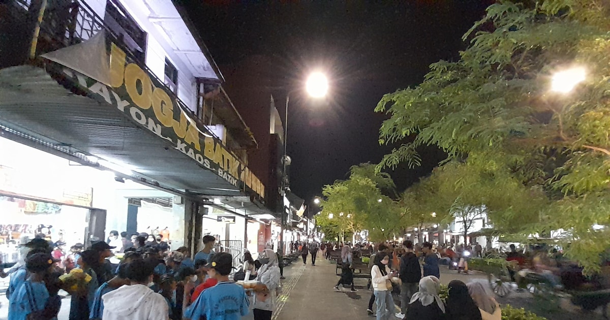 Rejsen til Yogyakarta: Fra Kaliurang til Malioboros gader | GetYourGuide