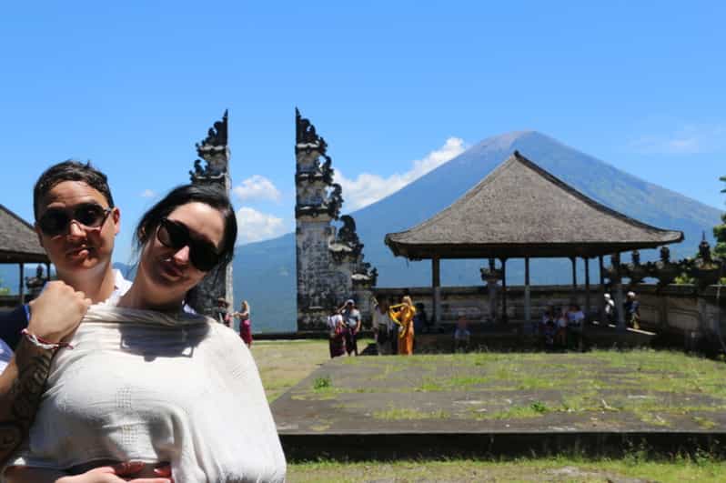 Gebug Ende Danza de Combate y Gira Icónica por Bali Oriental | GetYourGuide