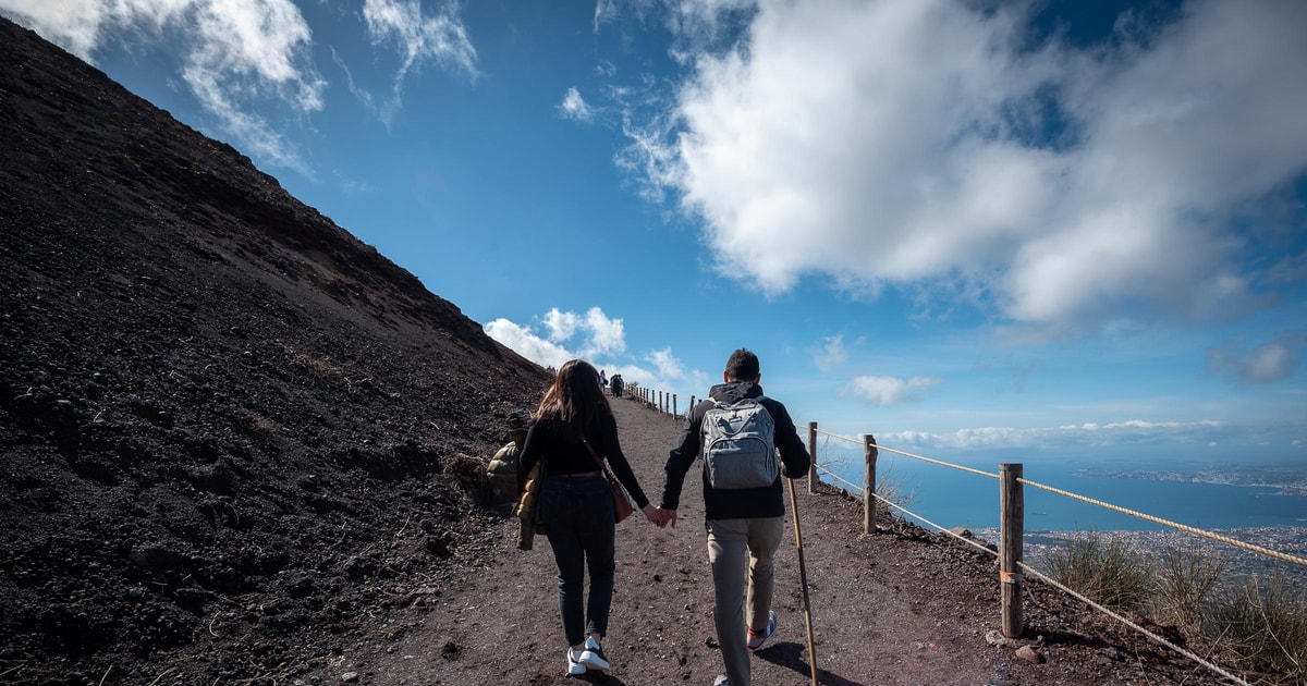 From Sorrento: Pompeii and Vesuvius Guided Tour with Lunch | GetYourGuide