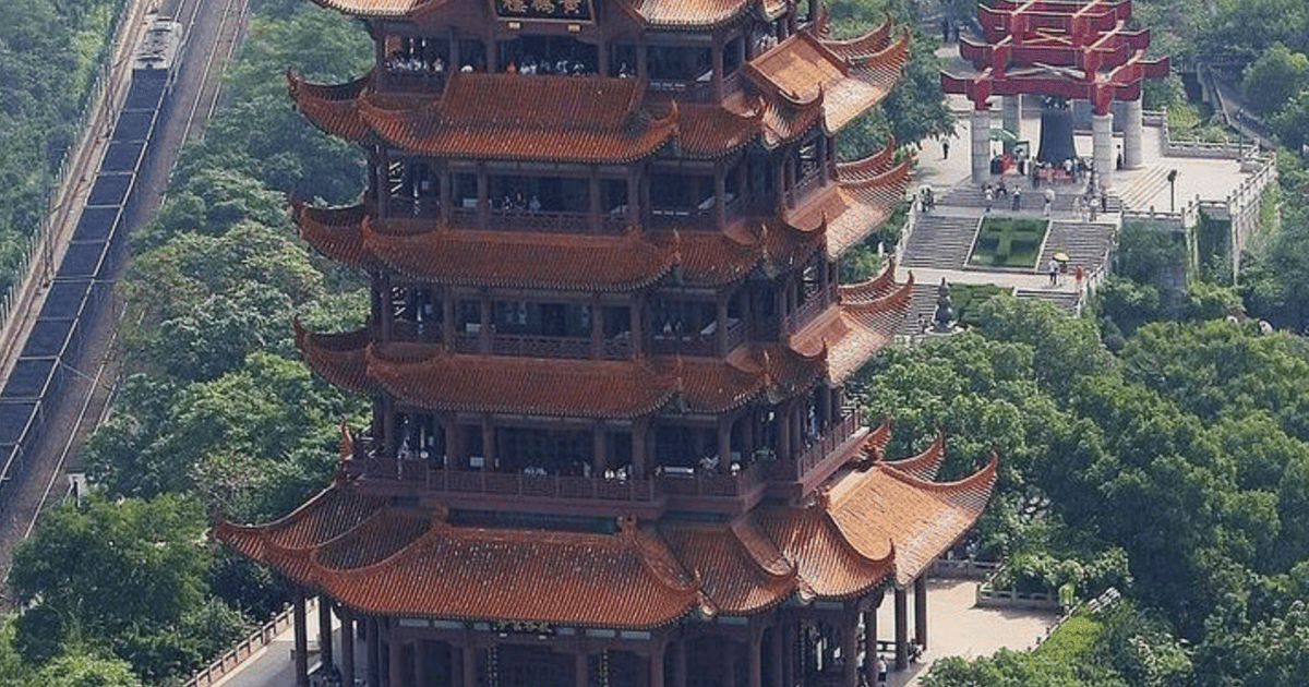 Half day Wuhan Yellow crane tower and Donghu lake | GetYourGuide