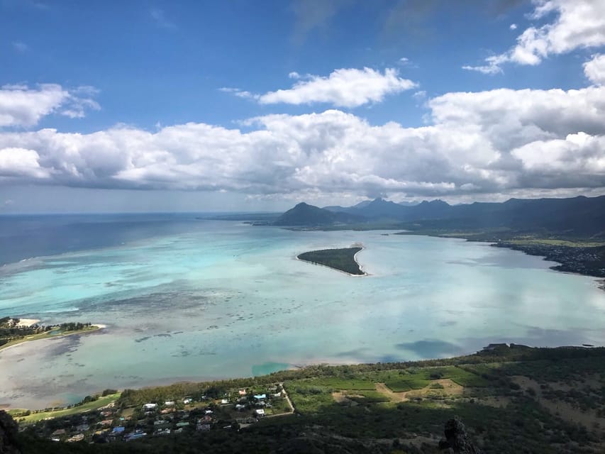 Le Morne Excursión a la montaña con guías locales | GetYourGuide