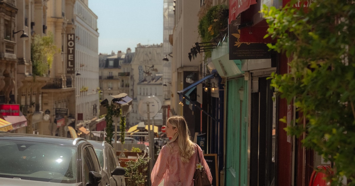 Paris Cinematic: Your mini-film in Montmartre | GetYourGuide
