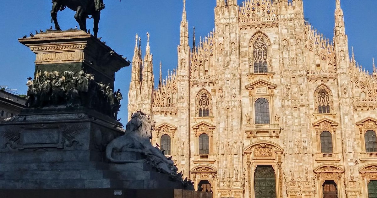 Milan: Duomo tour guide and exclusive access to the rooftop | GetYourGuide