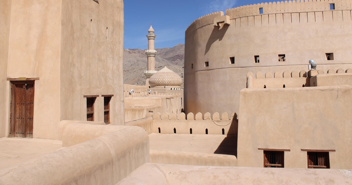 Nizwa: Fort and Souq Guided Tour | GetYourGuide