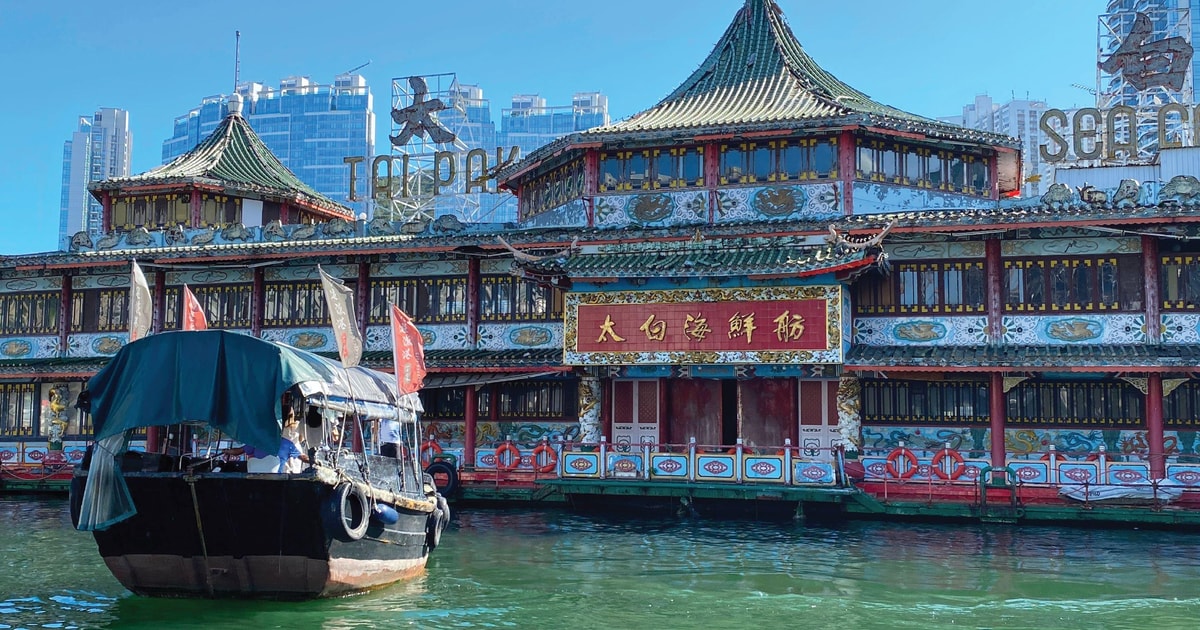 Hong Kong: Sampan Houseboat & Stanley Hop-on, Hop-off Tour | GetYourGuide