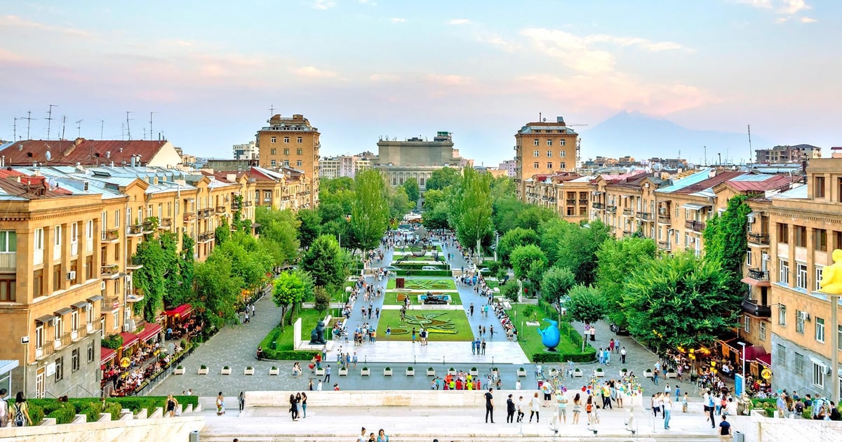 Yerevan: Evening Walking Tour with Local Guide | GetYourGuide