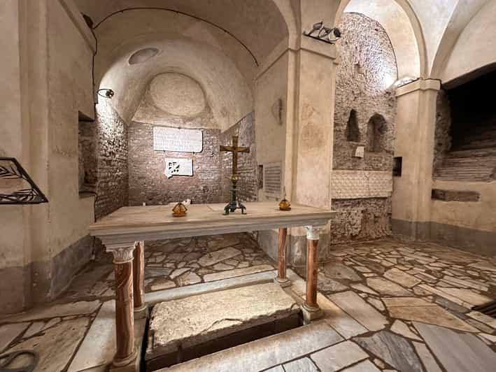 Rome: Mamertine Prison and Catacombs Tour | GetYourGuide