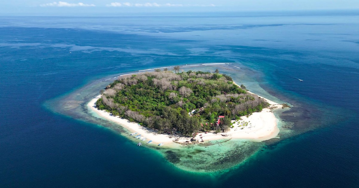 Lombok: Gili Kedis Underwater Mini-Island Tour | GetYourGuide