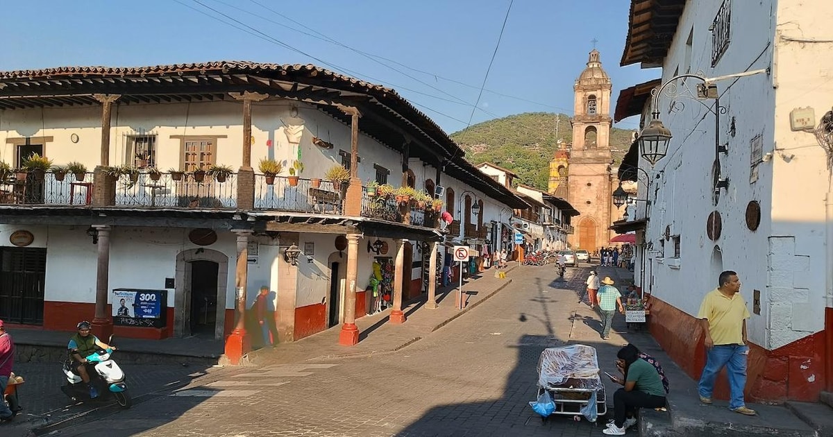 Excursión a Valle de Bravo: Paseo por Pueblo Mágico y Moto de Agua ...
