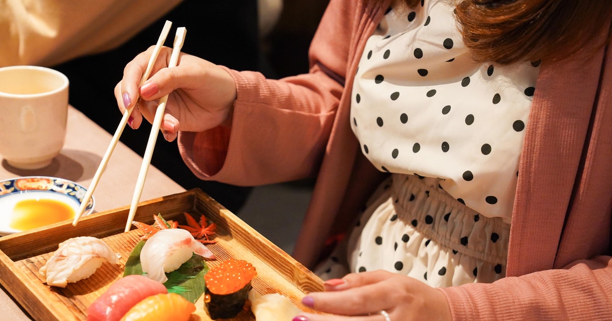 Kanazawa: Sushi Making Experience at Oumicho Market | GetYourGuide