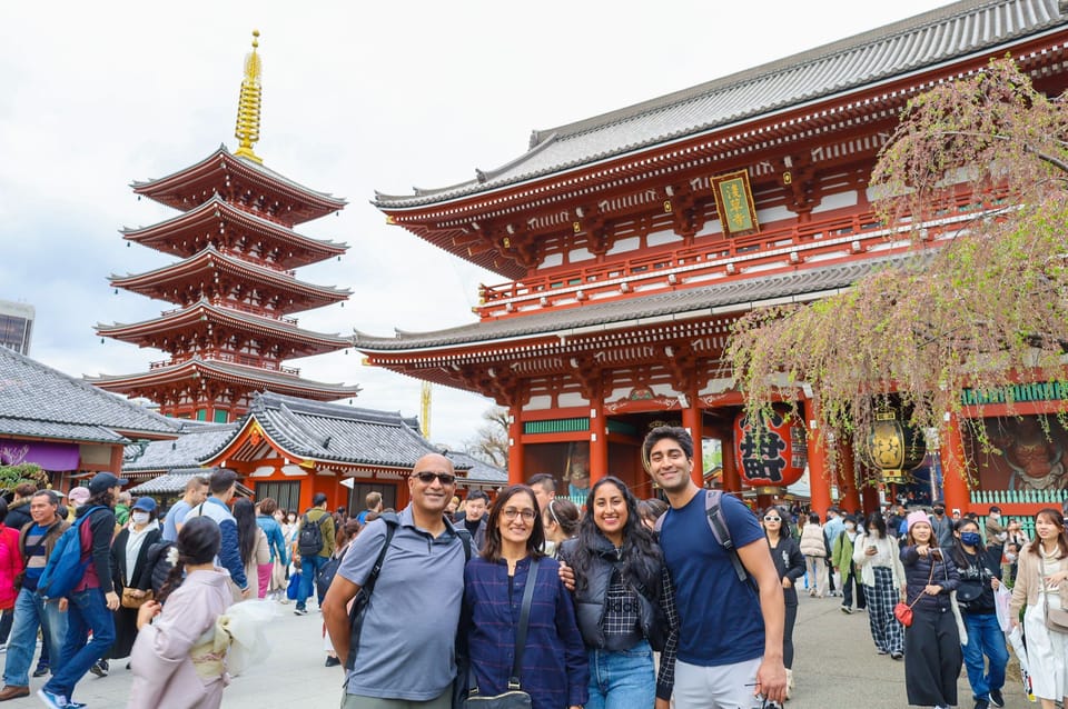 Customised Tokyo Must-sees & local gems with Local Friend | GetYourGuide