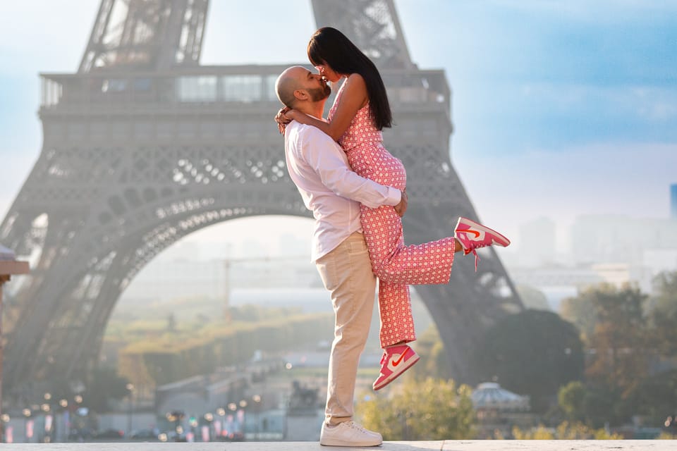 1 hour Walking photo Tour in Paris and nearby areas | GetYourGuide