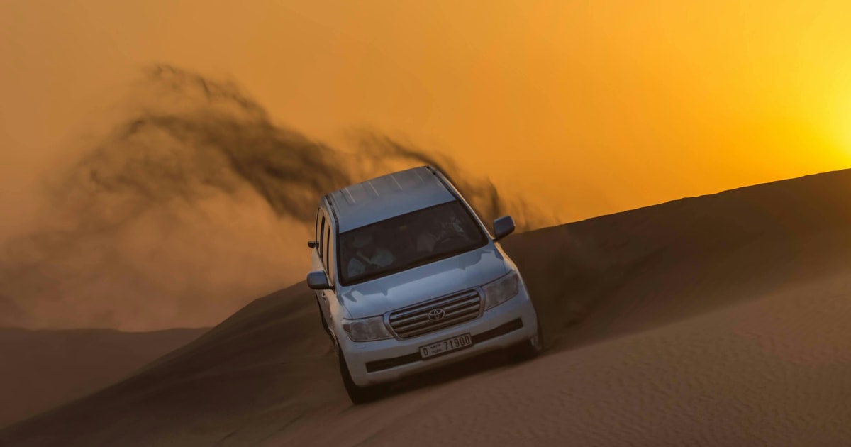 Doha: Mare interno, safari nel deserto, giro in cammello e sandboarding ...