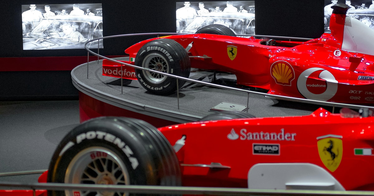 Maranello-Erlebnis: Ferrari-Museum und Probefahrt in einem Ferrari ...