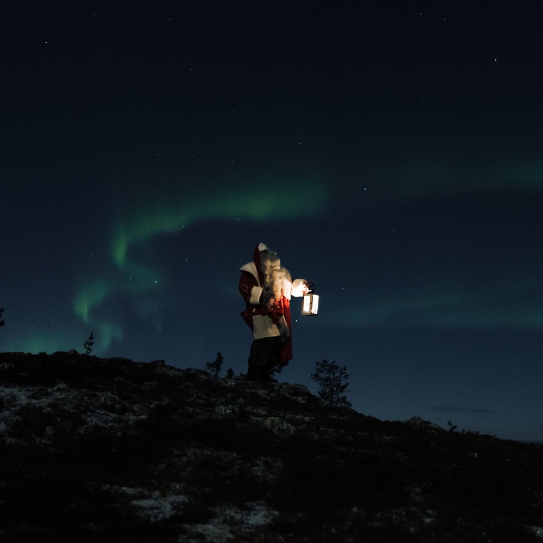 Levi: Santa's Cabin Visit with Snowmobile or Husky Sled Ride | GetYourGuide