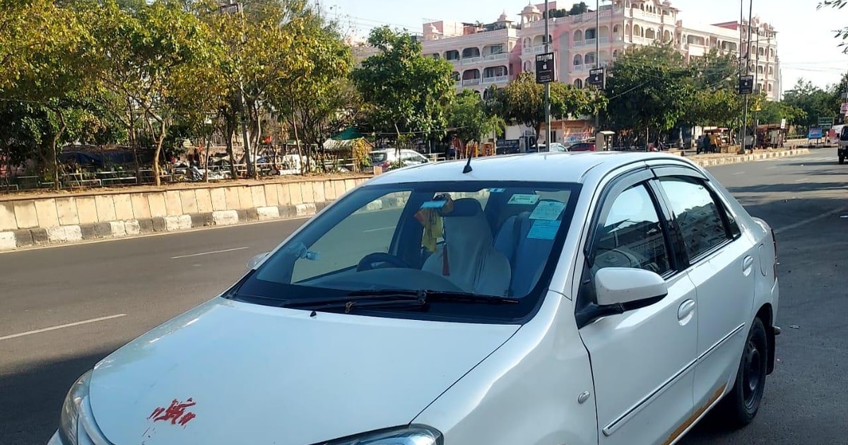 From Jaipur to Agra one-way transfer with AC vehicle | GetYourGuide